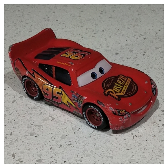 Disney | Toys | Disney Pixar Cars Diecast Car Lightning Mcqueen 2007 ...